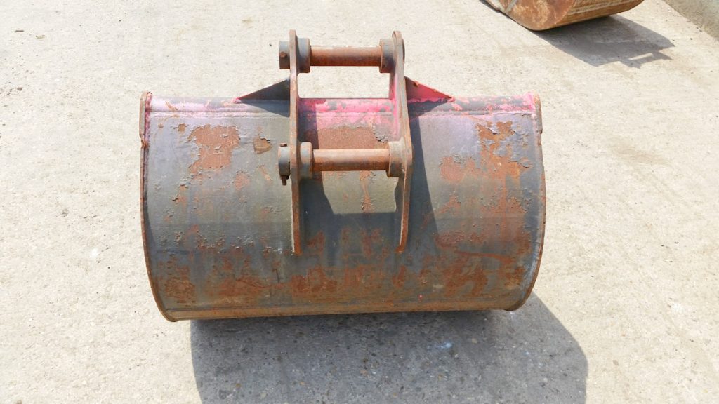 Homemade grading bucket for mini excavator - volflaunch