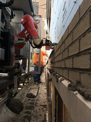Brick-Laying Robot Reaches the UK – Coplant.co.uk